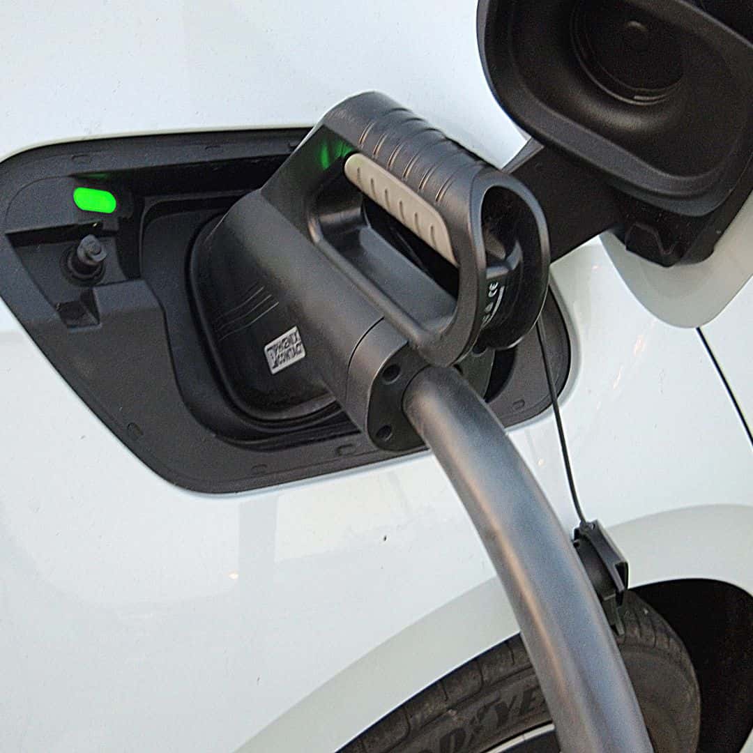 How Does the Chevrolet Bolt EV Charge? - Learn More