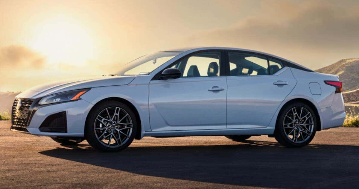 2023 Nissan Altima vs. Maxima | Fred Martin Nissan
