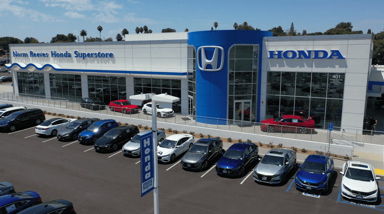 Service Center in CA, TX & FL | Norm Reeves Auto Group