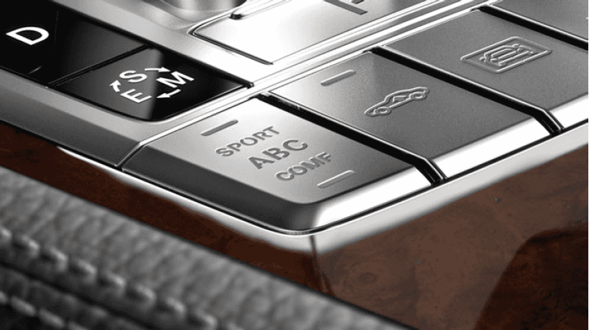 Learn How to Use the Mercedes-Benz Vehicle Technology | Ray Catena