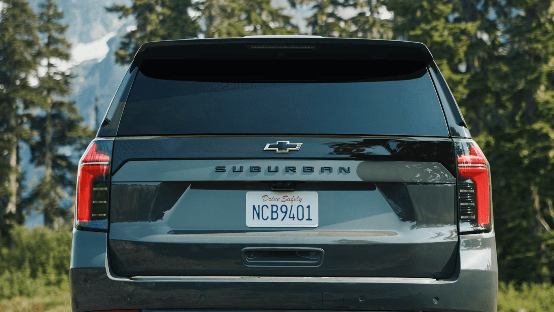 2026 Chevy Suburban Exterior | Sid Dillon